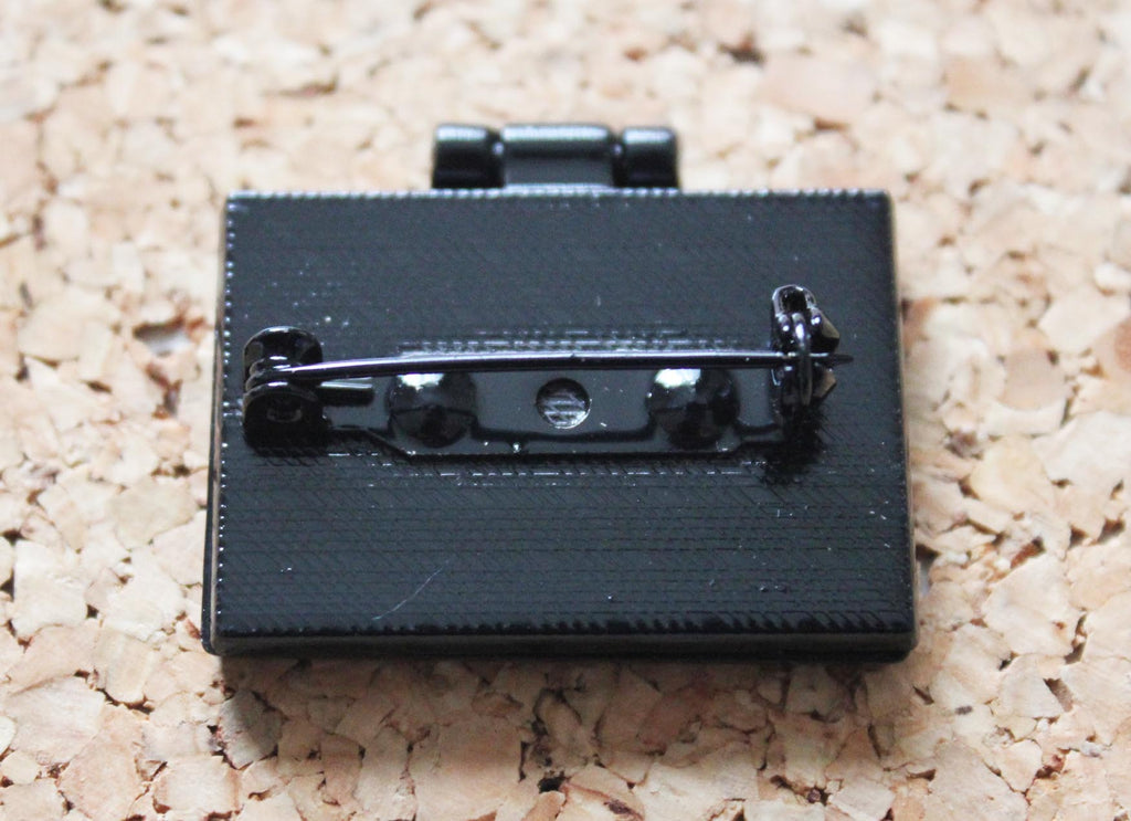 Simpsons - Special Agent Mulder - FBI Badge Pin – Cool Spot Gaming